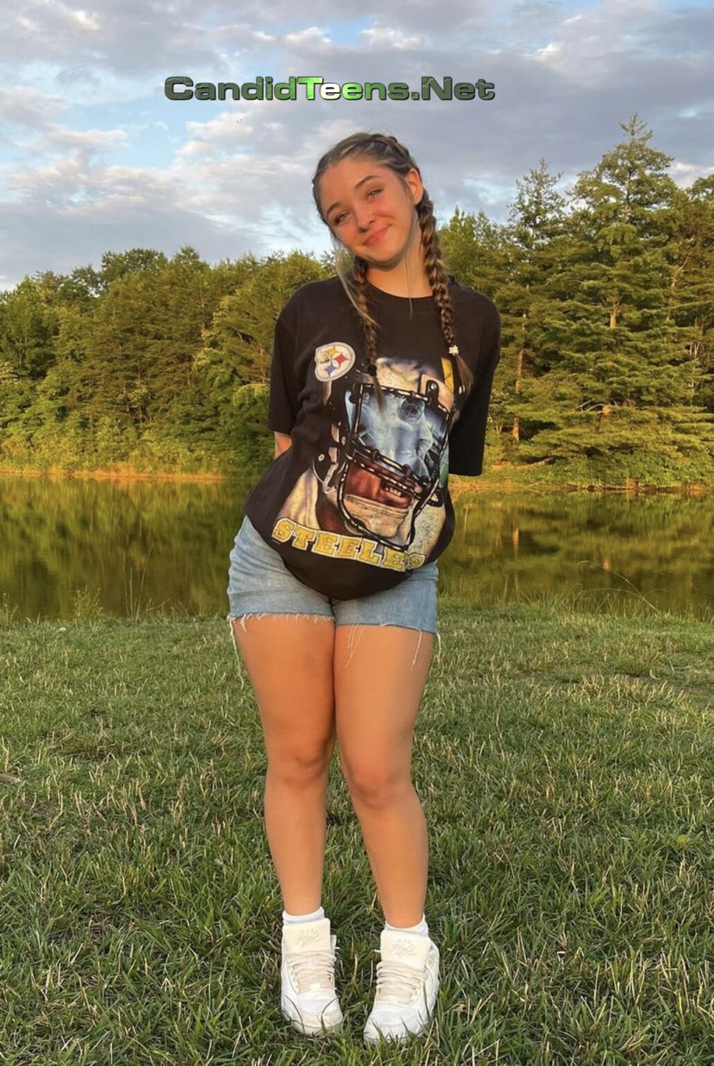 Cute & sexy insta teenage girl - Candid Teens