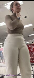 Blondie sexy booty in pajama - Candid Teens