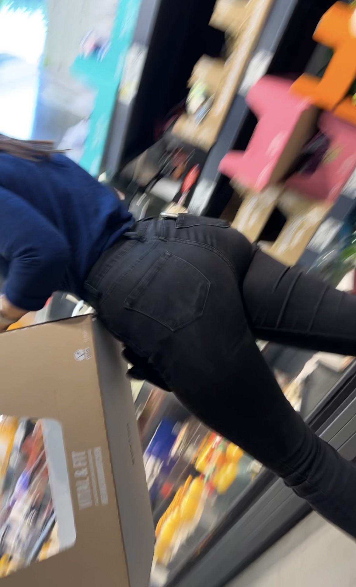 Store Employee Sexy Ass In Jeans Candid Teens